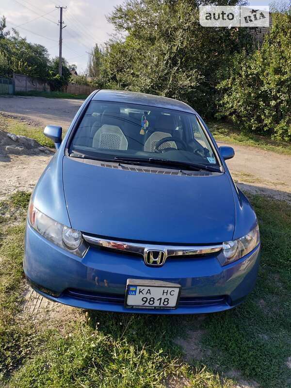 AUTO.RIA – Продам Хонда Сівік 2006 (KA9818HC) бензин 1.8 седан бу у Кривому Розі, ціна 5200 ...