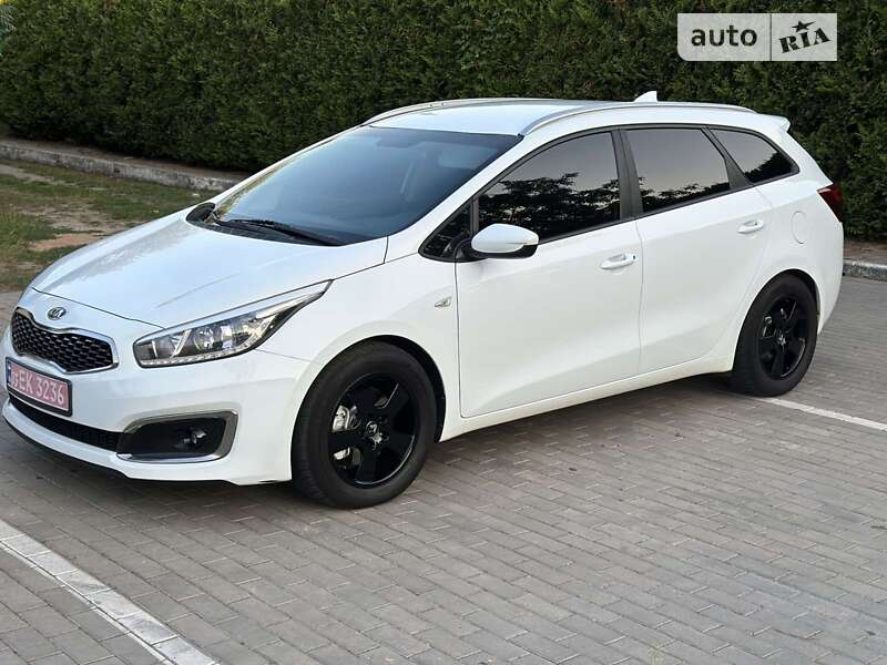 AUTO.RIA – Продам Kia Cід 2017 дизель 1.6 універсал бу у Луцьку, ціна 11100 $ U5YHM816AJL251203