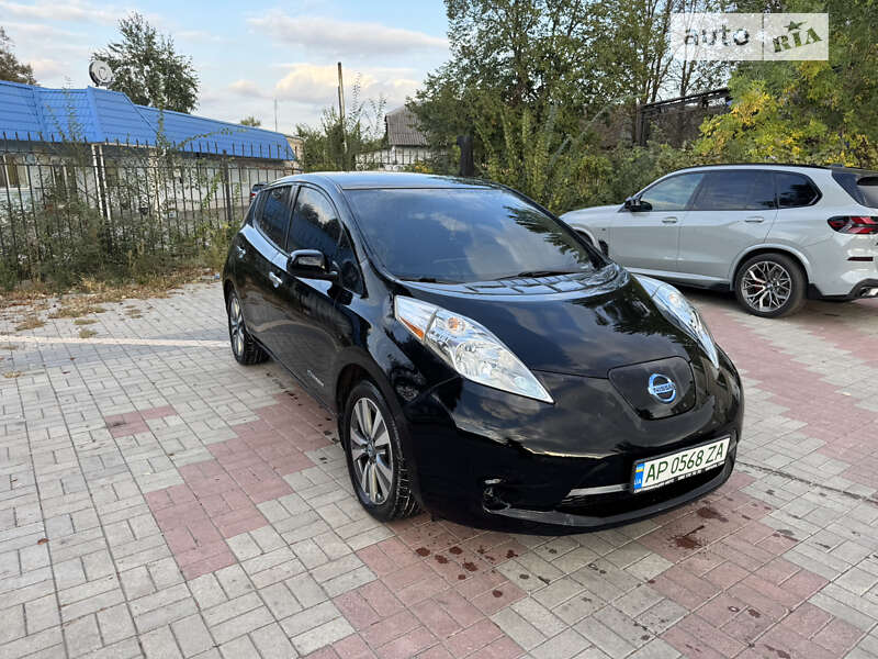 Nissan Leaf 2017 1N4BZ0CP5HC307879 history of car sales on auto.ria