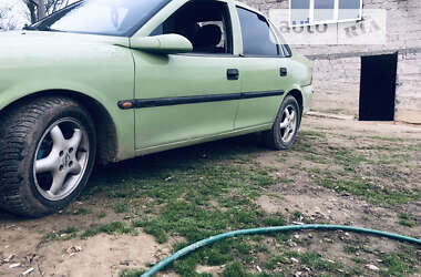 AUTO.RIA – Продам Опель Вектра 1996 бензин 1.6 седан бу у Хусті, ціна ...