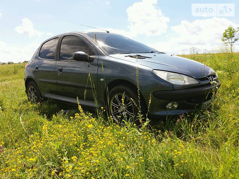 AUTO.RIA – Продам Пежо 206 2005 газ пропан-бутан / бензин 1.6 хетчбек бу у Харкові, ціна 5199