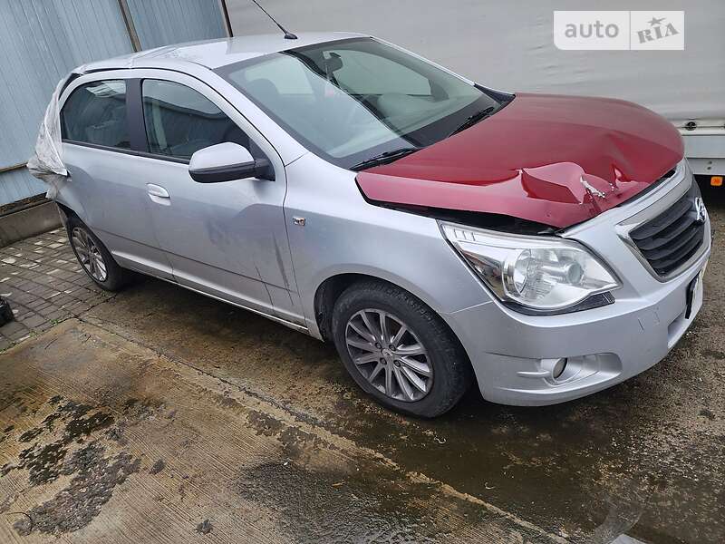 AUTO.RIA – Продам Равон R4 2017 газ пропан-бутан / бензин 1.5 седан бу ...