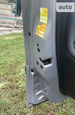 AUTO.RIA – Продам Рено Меган 2004 (MRJ1019) бензин 1.6 універсал бу у ...