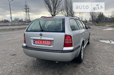 AUTO.RIA – Продам Шкода Октавія 2005 бензин 1.6 універсал бу у Дніпрі, ціна 4999 $ TMBJX21U958784796